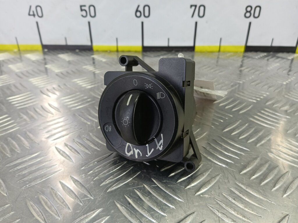 Блок управления светом Б/У для MERCEDES-BENZ Sprinter W906 (2006—2019) A9065450104