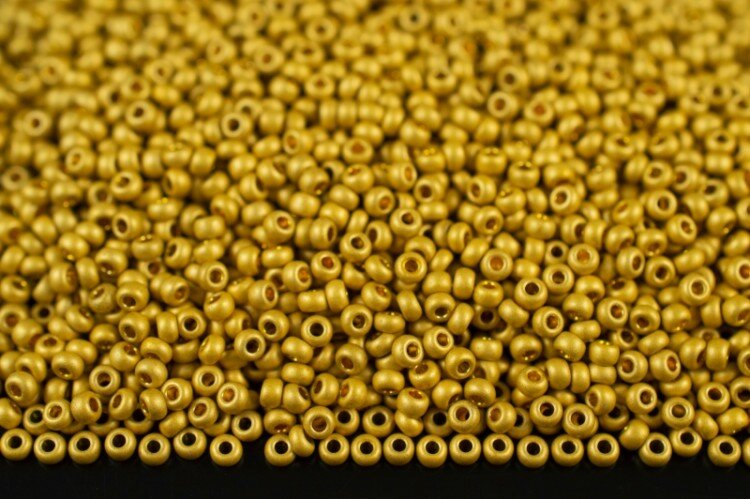 Бисер чешский PRECIOSA круглый 10/0 18586М матовый золотой металлик, 20 грамм