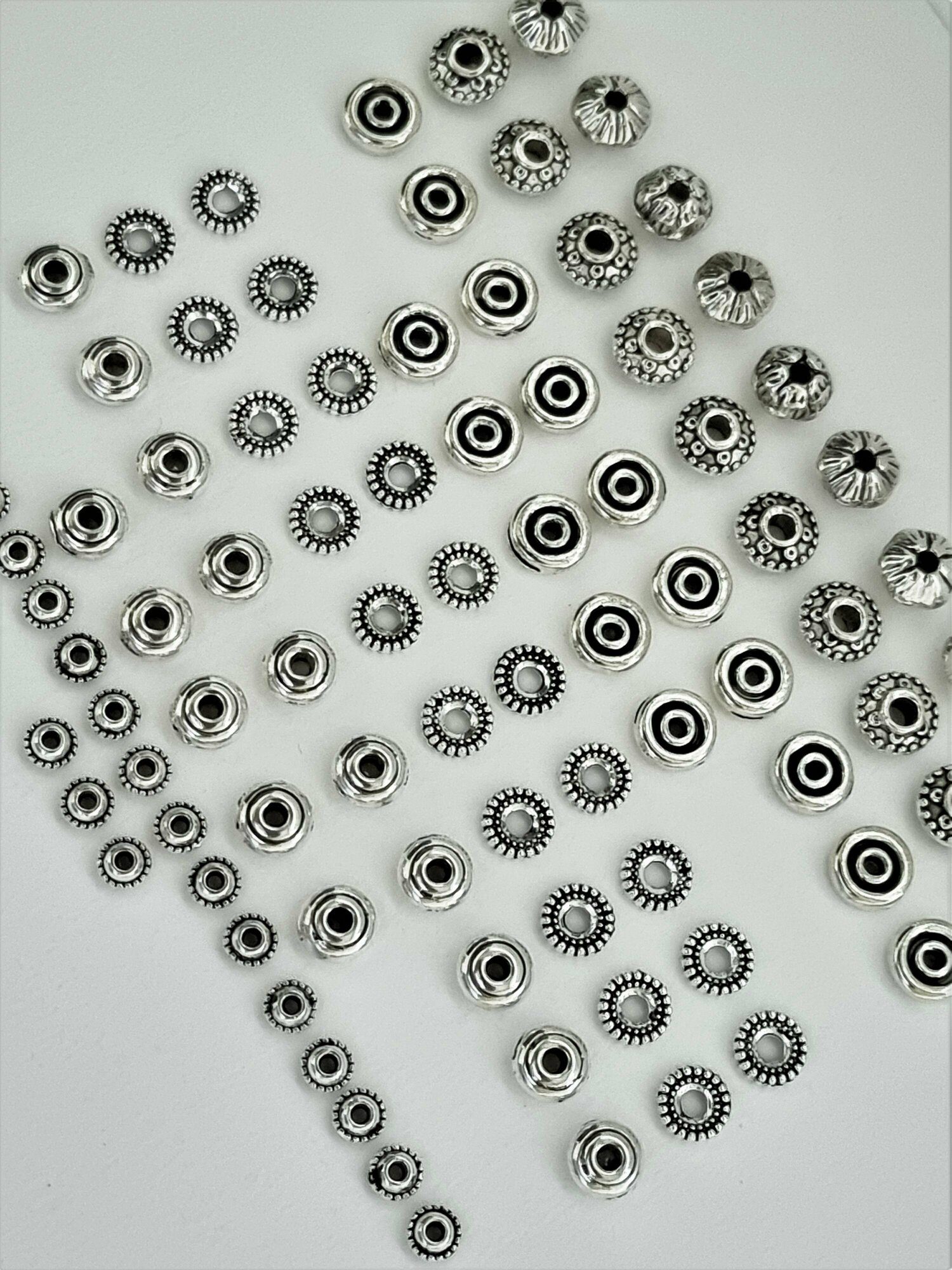 Диски-Бусины. 5-8-10мм. Цвет Родий. 90 шт. Набор №19.