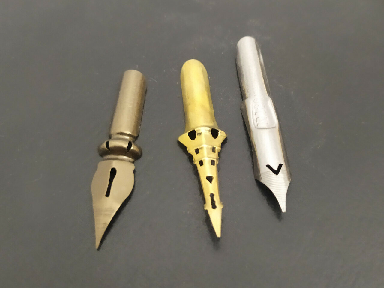 Набор из 3х каллиграфических винтажных перьев для макательных ручкек.