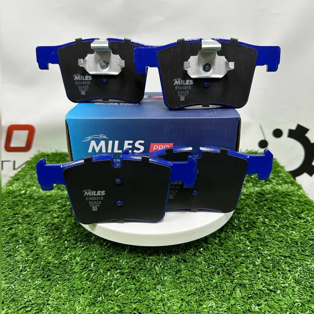 Колодки передние MILES "Керамика" для BMW 1' F20 / 3' F30 / X3 F25 10-