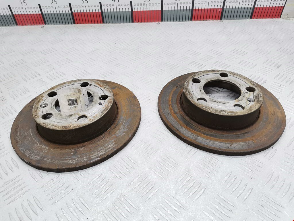 Диск тормозной задний Volkswagen Golf 4 2Q0615601H арт. 2019235