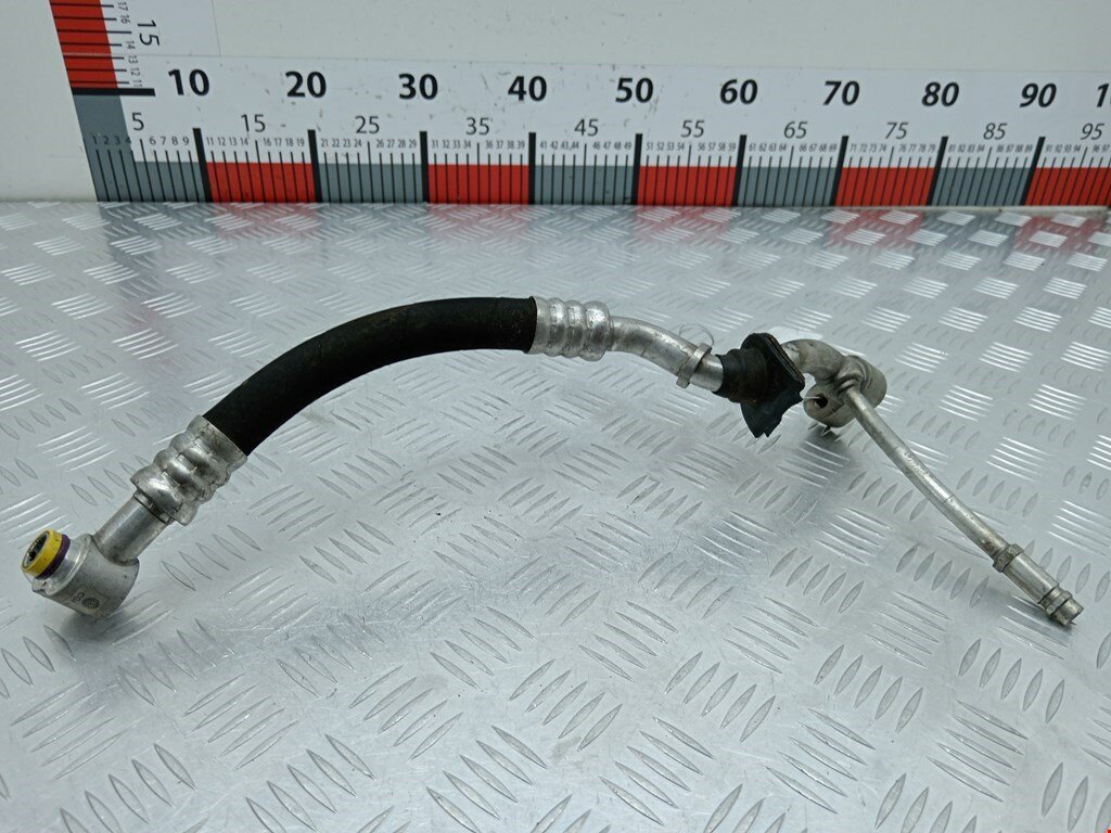 Трубка кондиционера Volkswagen Touareg 1 7L6820743J арт. 1774080