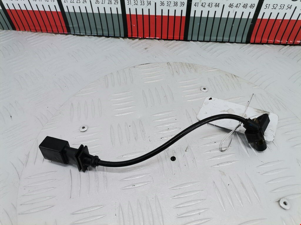 Датчик коленвала BMW X3 (E83) 13627809334 арт. 1711221