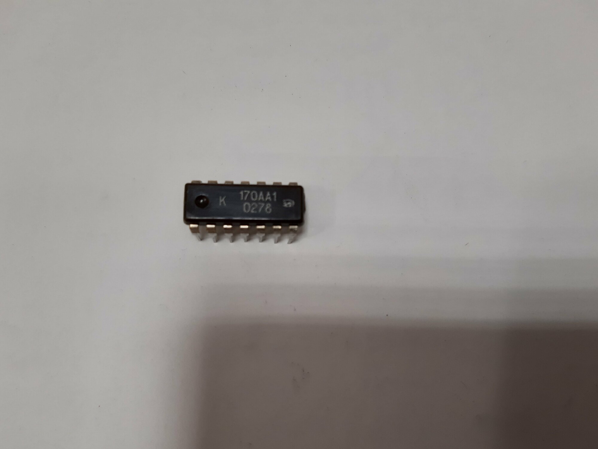 Микросхема К170АА1 (комплект 5 штук) 1978г.
