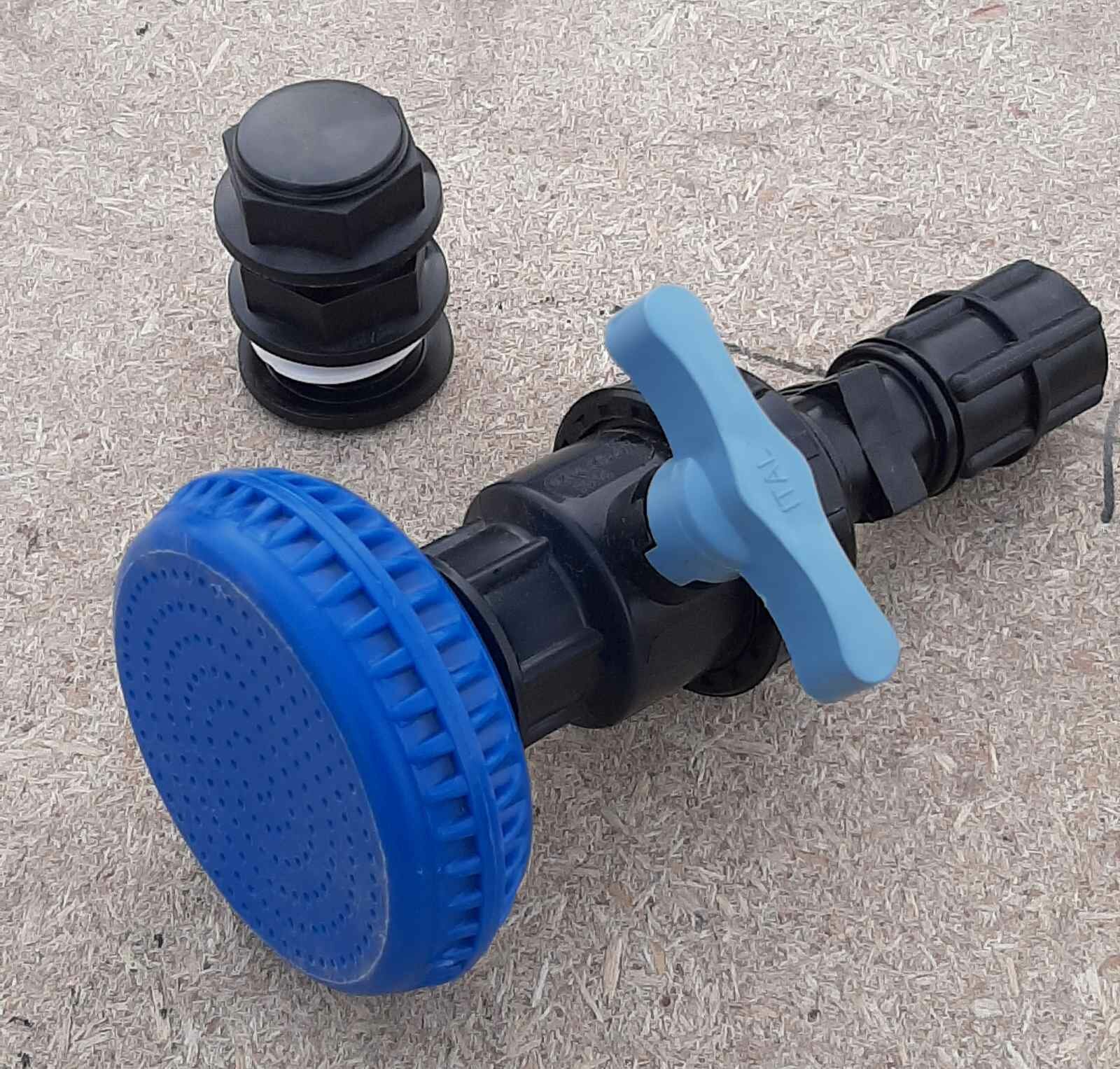 Лейка для летнего душа с врезкой в емкость