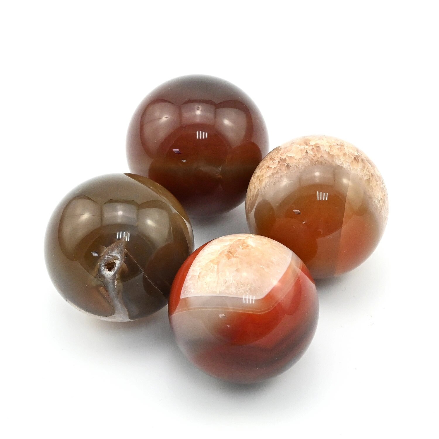 Шар из сердолика, диаметр 45-46мм .