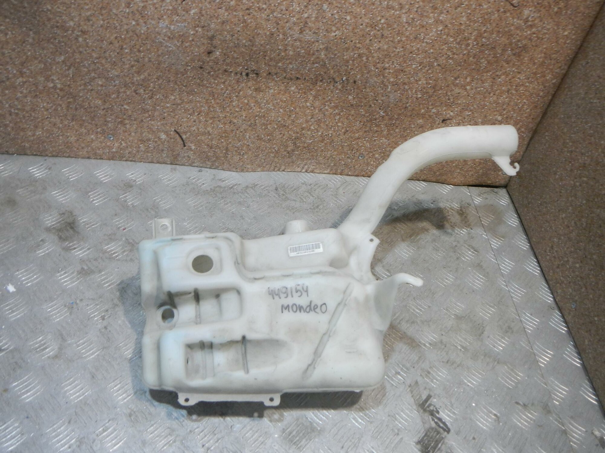 Б/У Бачок омывателя лобового стекла, Ford (Форд)-MONDEO (07-14) FORD MONDEO (07-14) Без видимых повреждений. 449154 FORD...