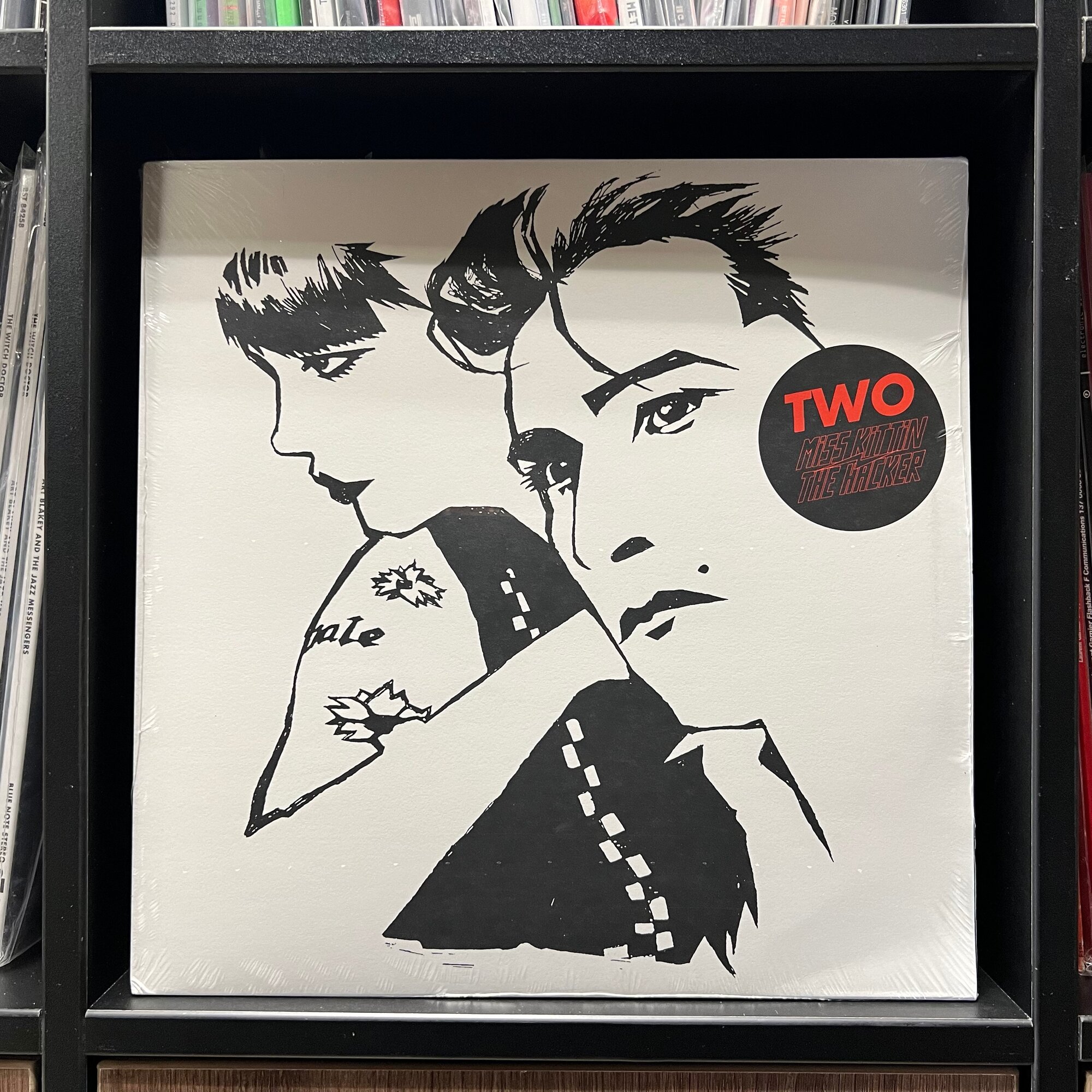 Виниловая пластинка MISS KITTIN/THE HACKER - Two (still sealed, 180 gram vinyl 2xLP + insert) LP Винил