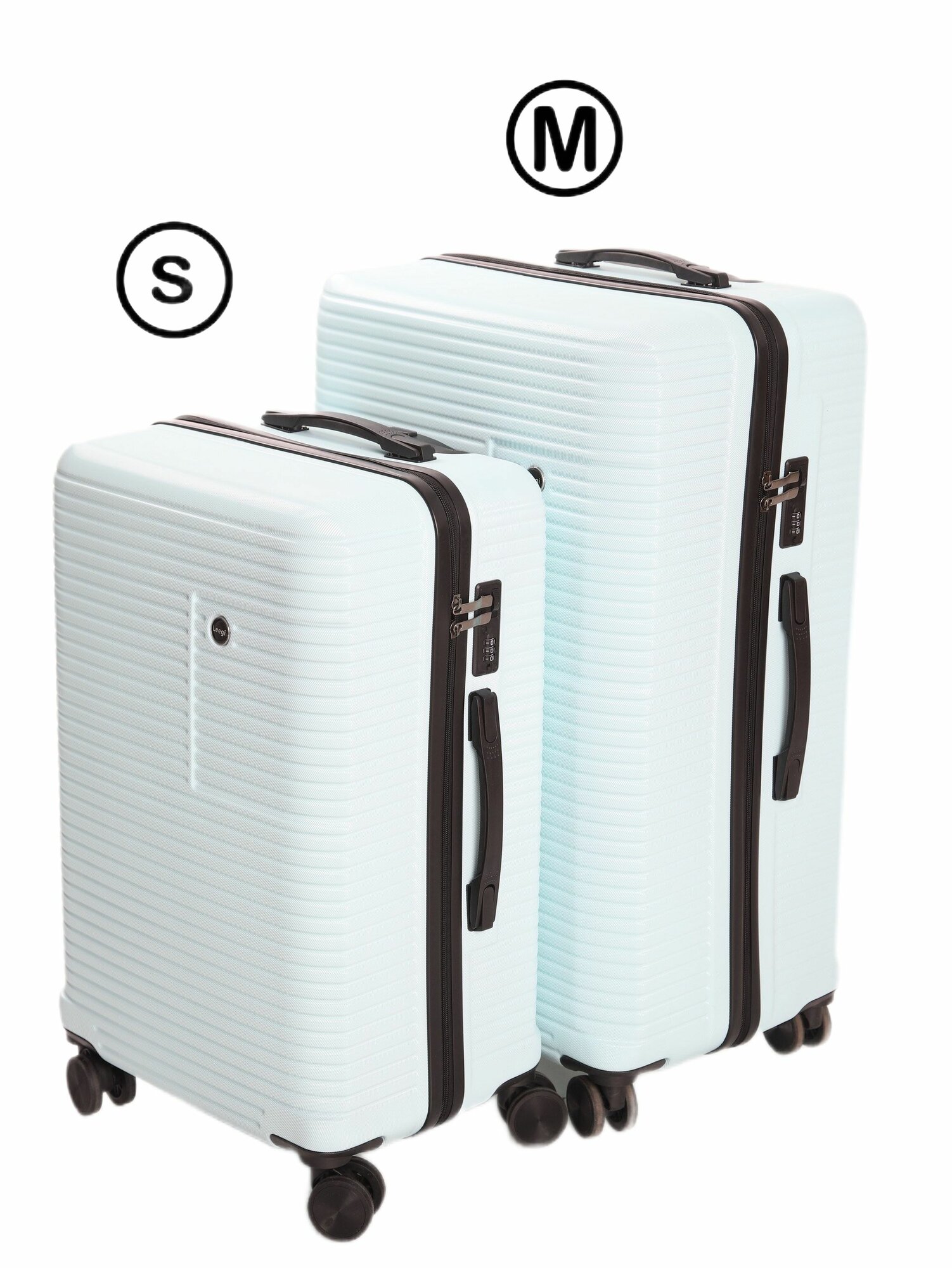 Комплект чемоданов 