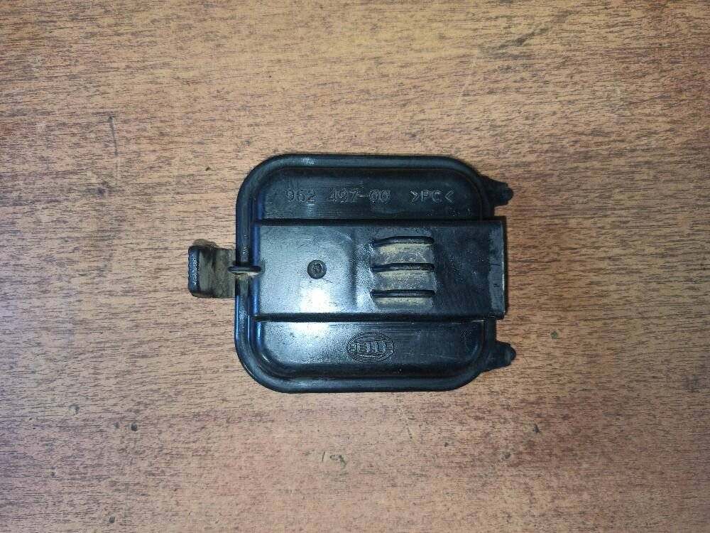 Крышка фары правая левая Volkswagen Polo 3 6N0941607