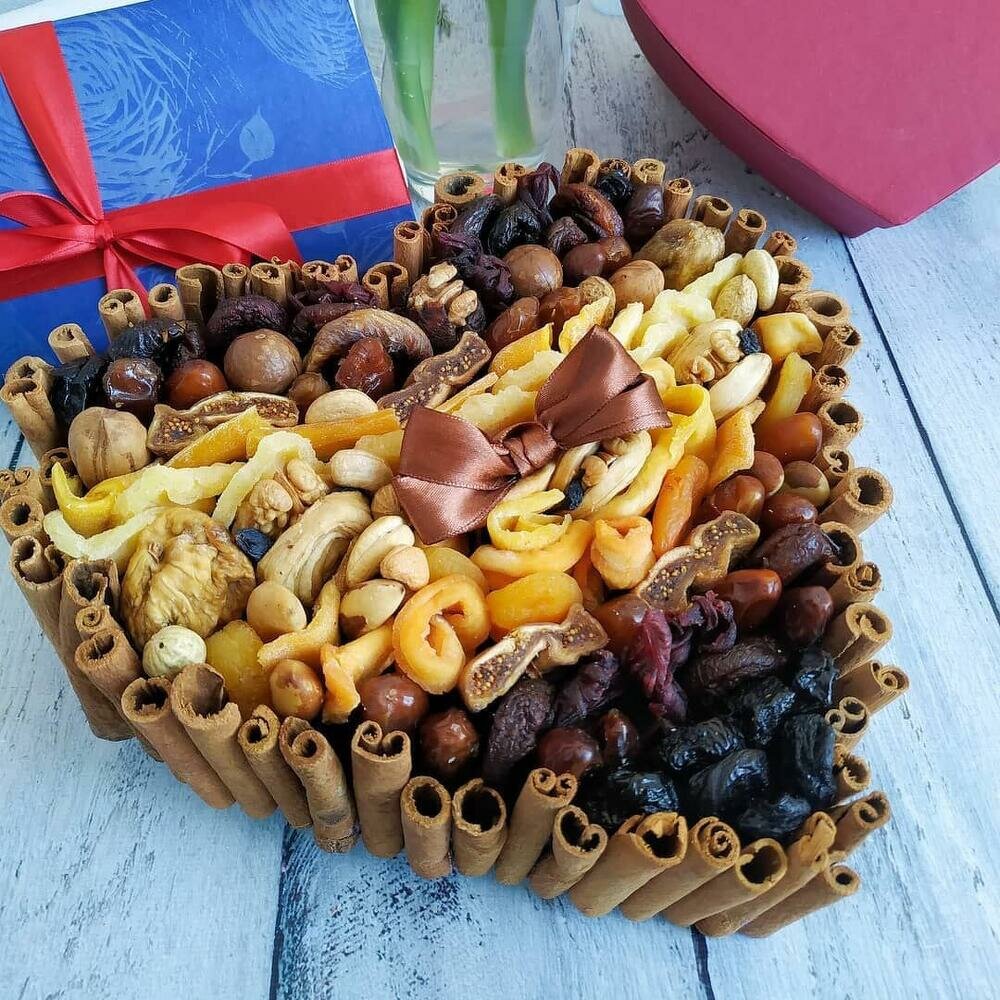 Оригинальная композиция "Сухофрукты в корице" / Подарок из сухофруктов