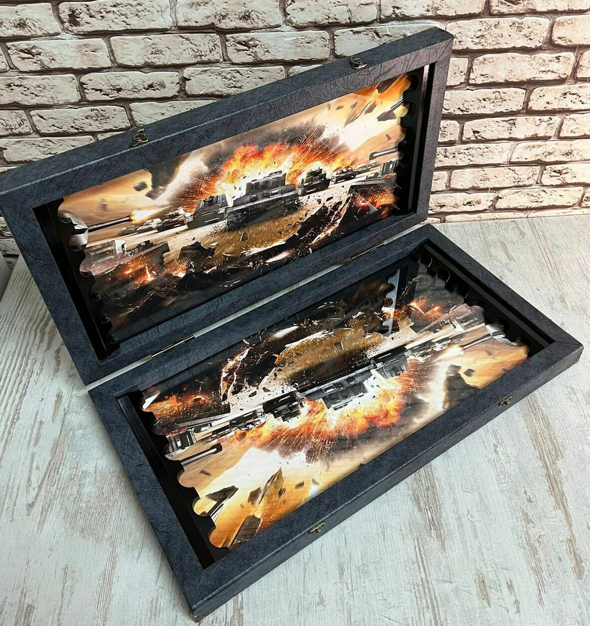 Нарды деревянные большие "Танки" RS, размер 60 на 60 см, из натурального дерева, игровое поле под стеклом