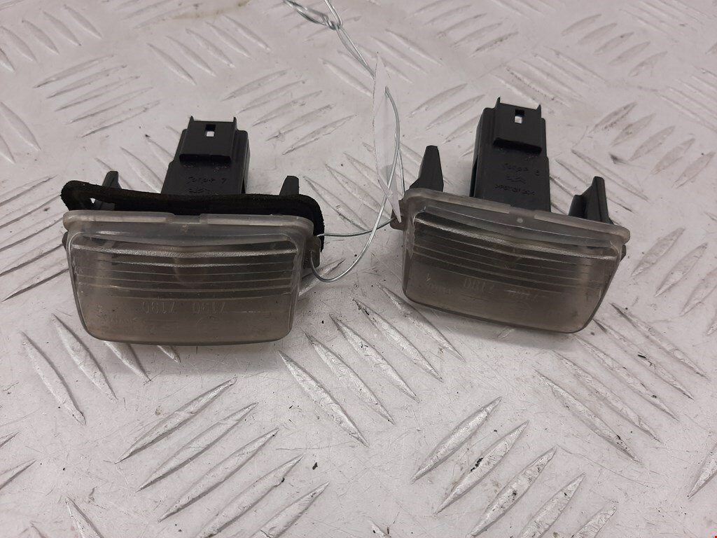 Подсветка номера Renault Scenic 1 7700428051 арт. 676661