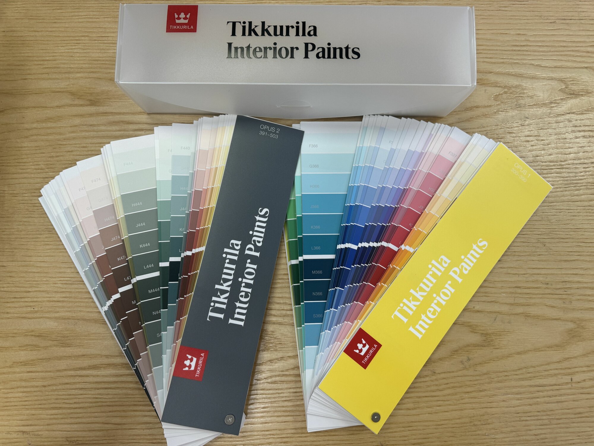 Веер колеровки Tikkurila "Interior Paints", для подбора цветов, в боксе, 2436 цветов