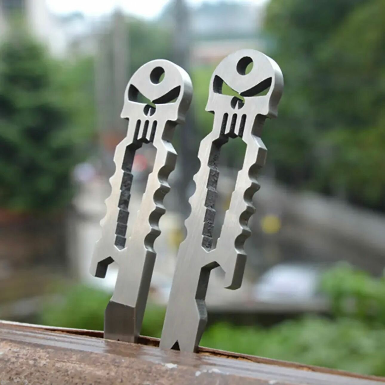 Мультитул с ломиком / Брелок тактический ЧерепA