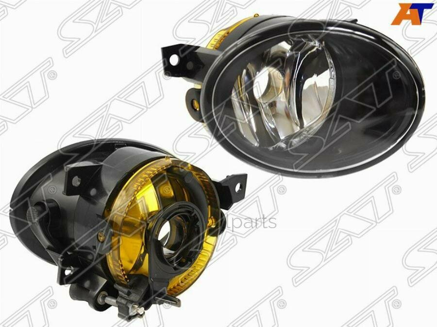 SAT ST-440-2025R Фара противотуманная (Справа) Mercedes-Benz Sprinter 13-18 / Volkswagen Jetta 05-10