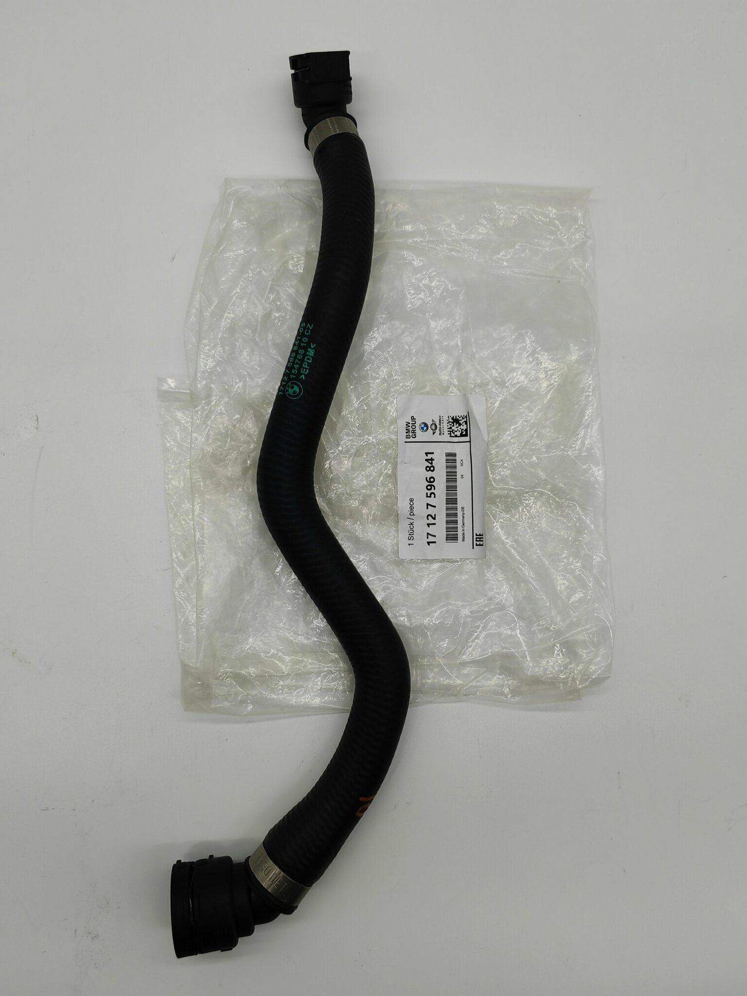 BMW Патрубок BMW арт. 17127596841