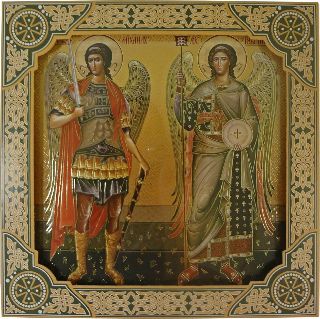 Икона Архангелы Михаил и Гавриил в рамке под стеклом