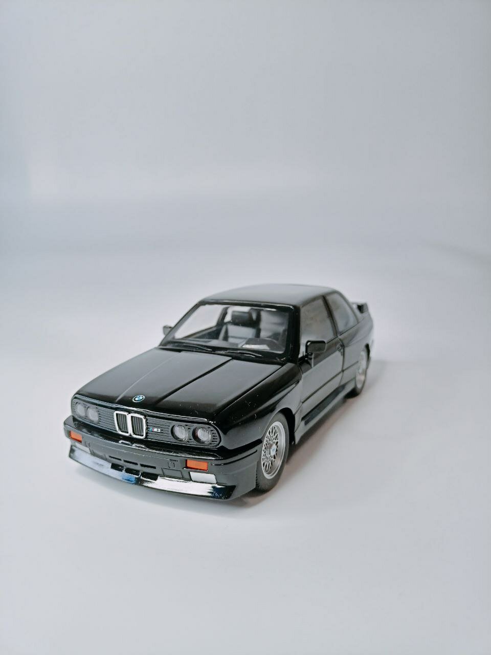 Модель автомобиля BMW M3 машинка игрушка 1:24 черный