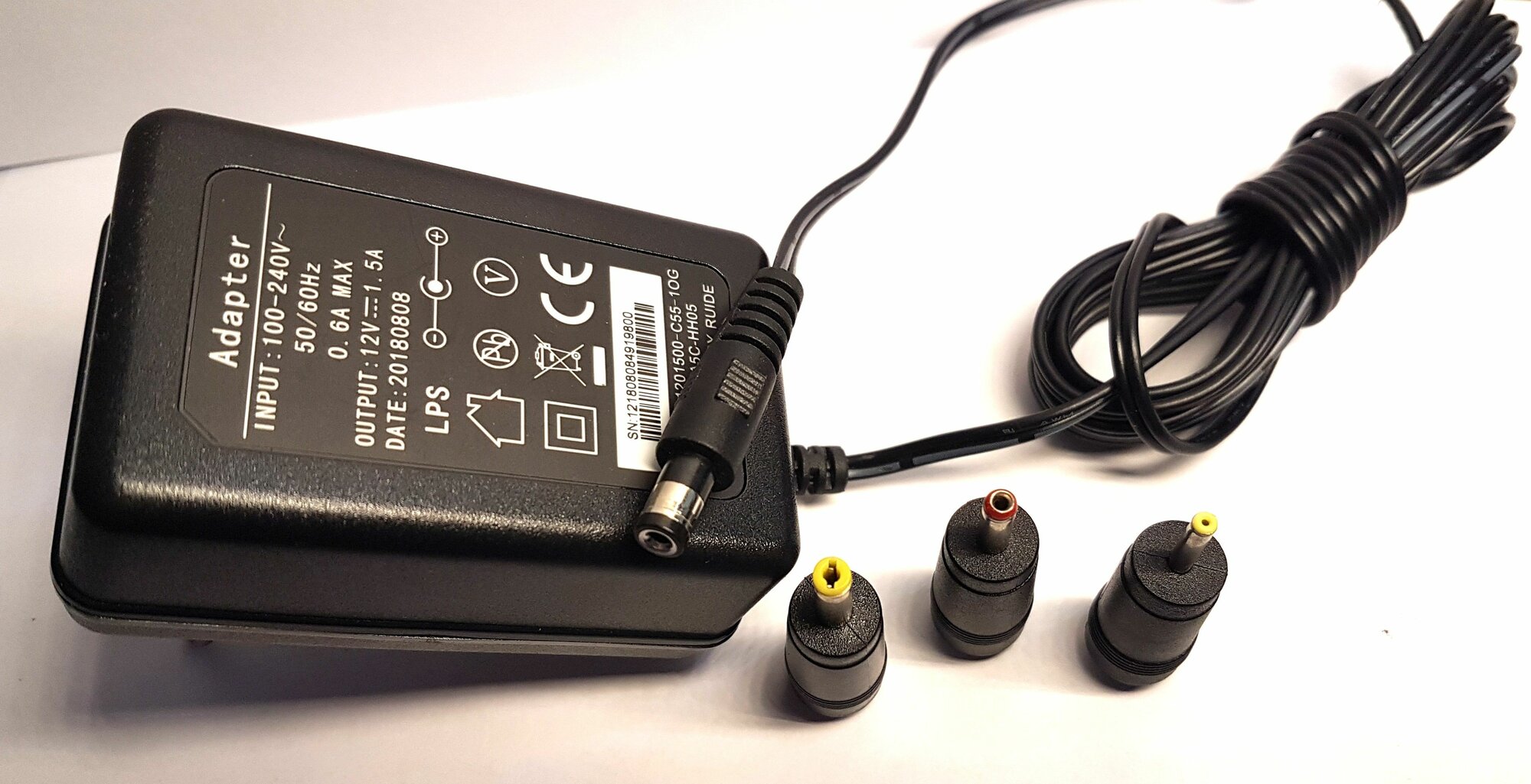 Блок питания 12v 1,5a (12В 1,5А) стабилизированный. Штекер 5,5 х 2,1. + подарок комплект насадок 3 шт.