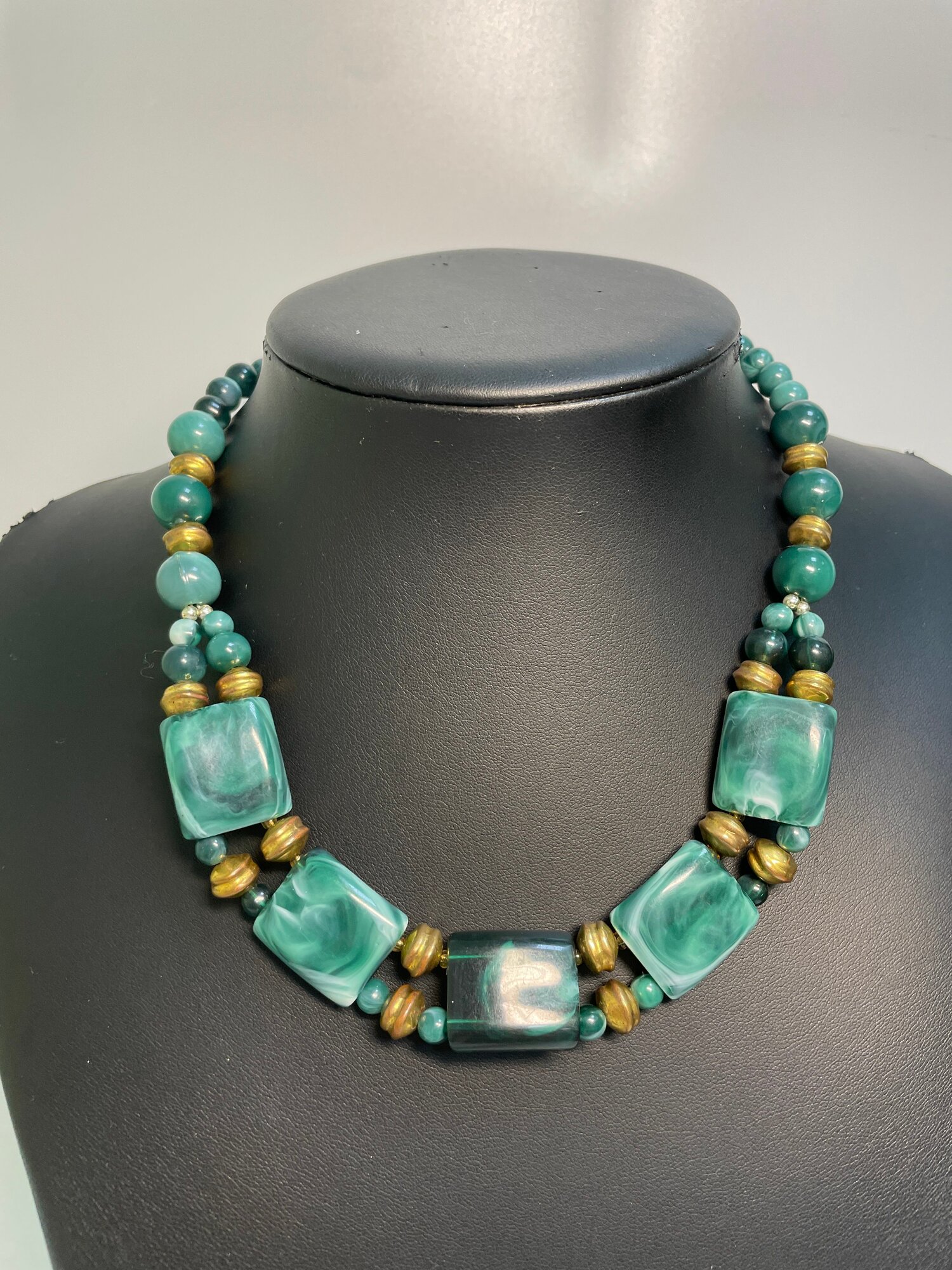 Винтажные пластиковые бусы, времен СССР, длина 45 см