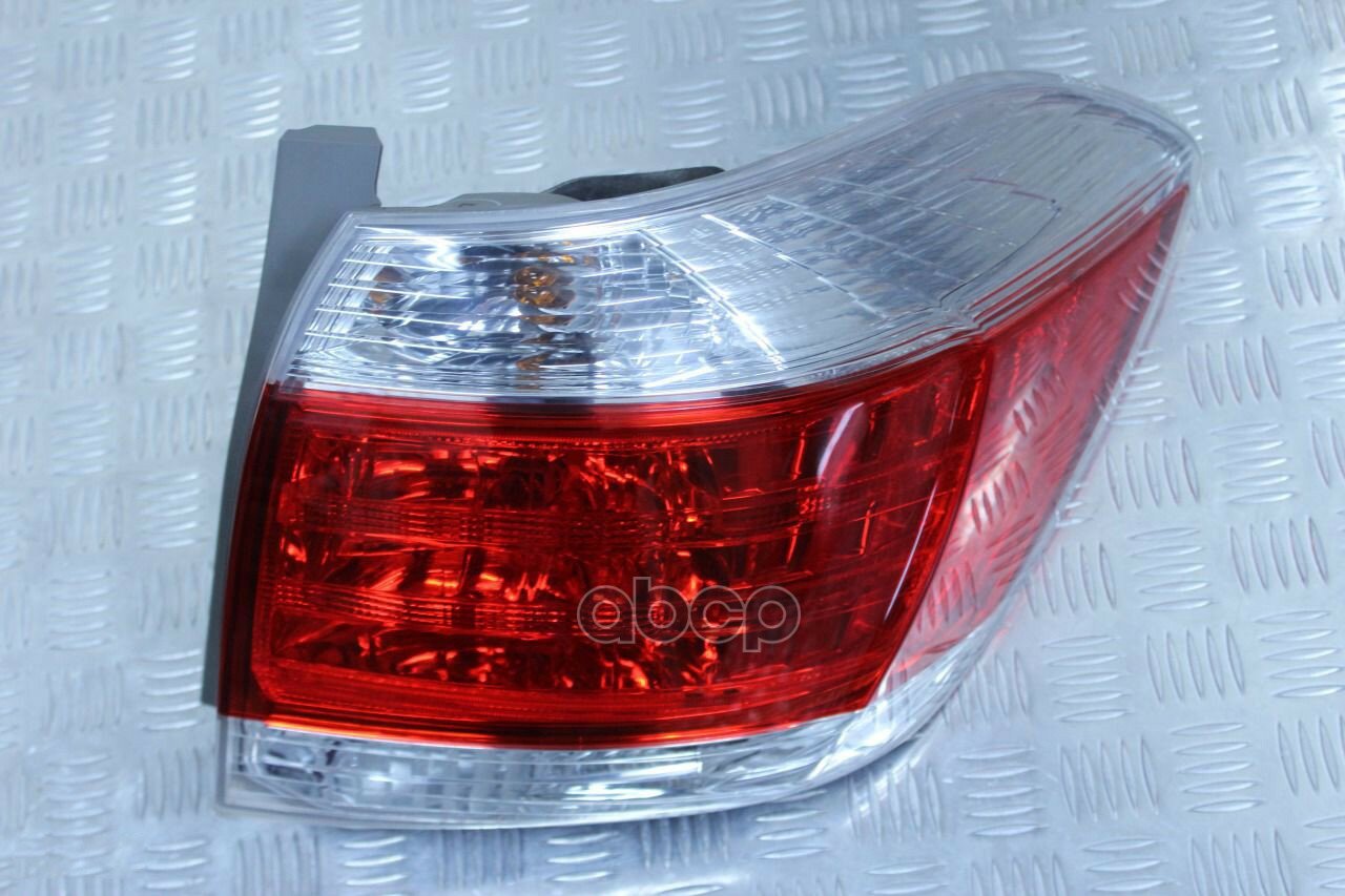 Фонарь задний! правый Toyota Highlander II 07-13 TOYOTA арт. 8155148280