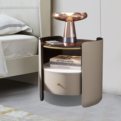 Тумбочка круглая обитая кожей с одним ящиком в итальянском стиле (столешница из дерева 48*48*48 см)