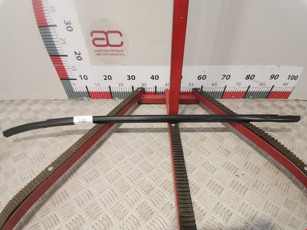 Накладка декоративная (молдинг) стекла двери задней левой Nissan Murano (Z50) арт. 2147020