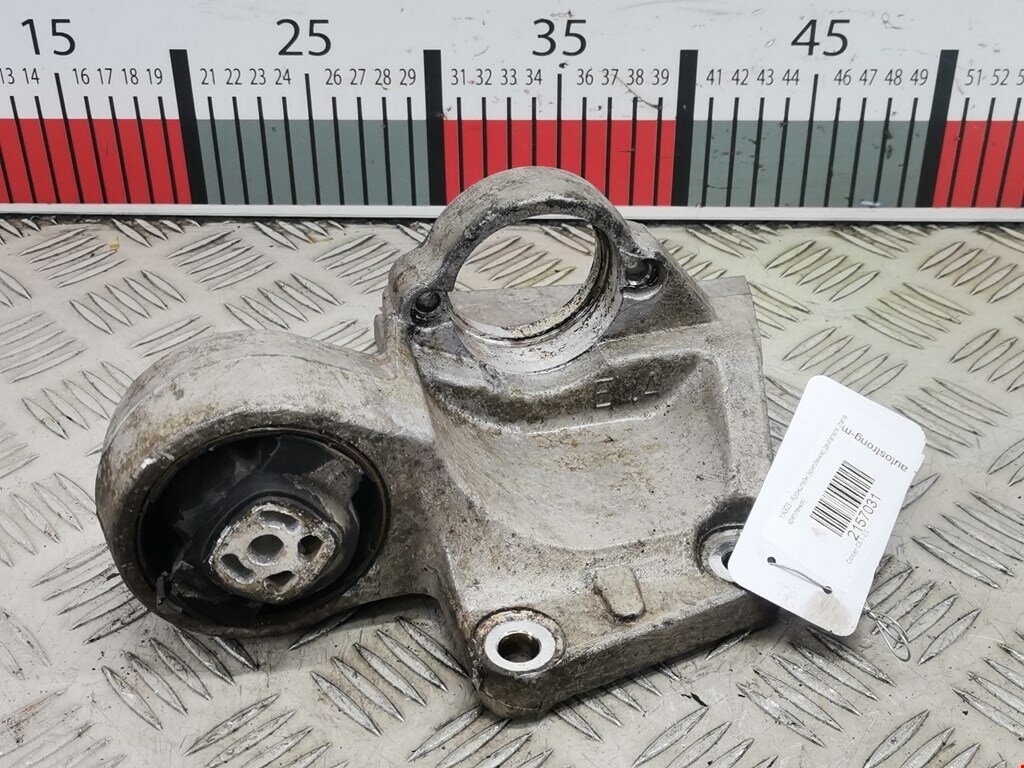 Кронштейн (крепление лапа) двигателя Citroen C5 1 9636057180 арт. 2157031