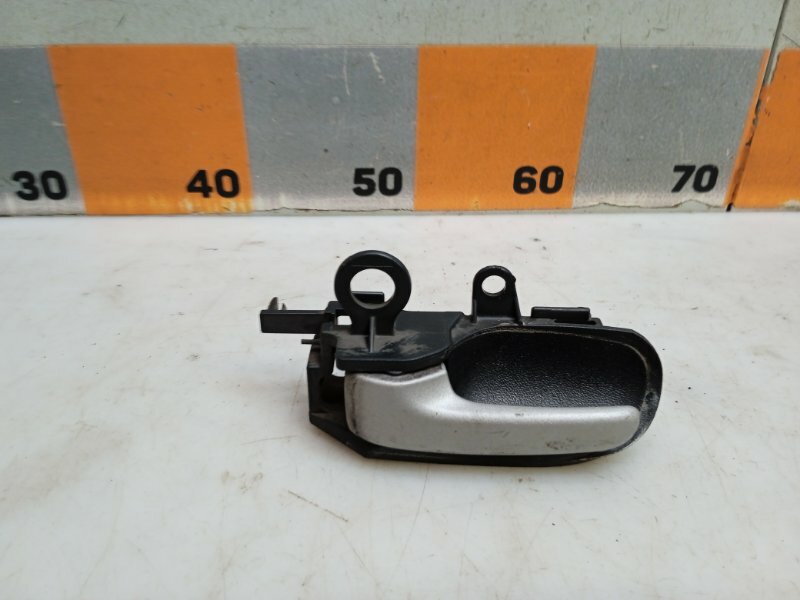 Б/У Тойота Витц Ручка двери внутренняя Toyota Vitz 2003 SCP13 Лев. 327106 TOYOTA арт. 6920652020B6