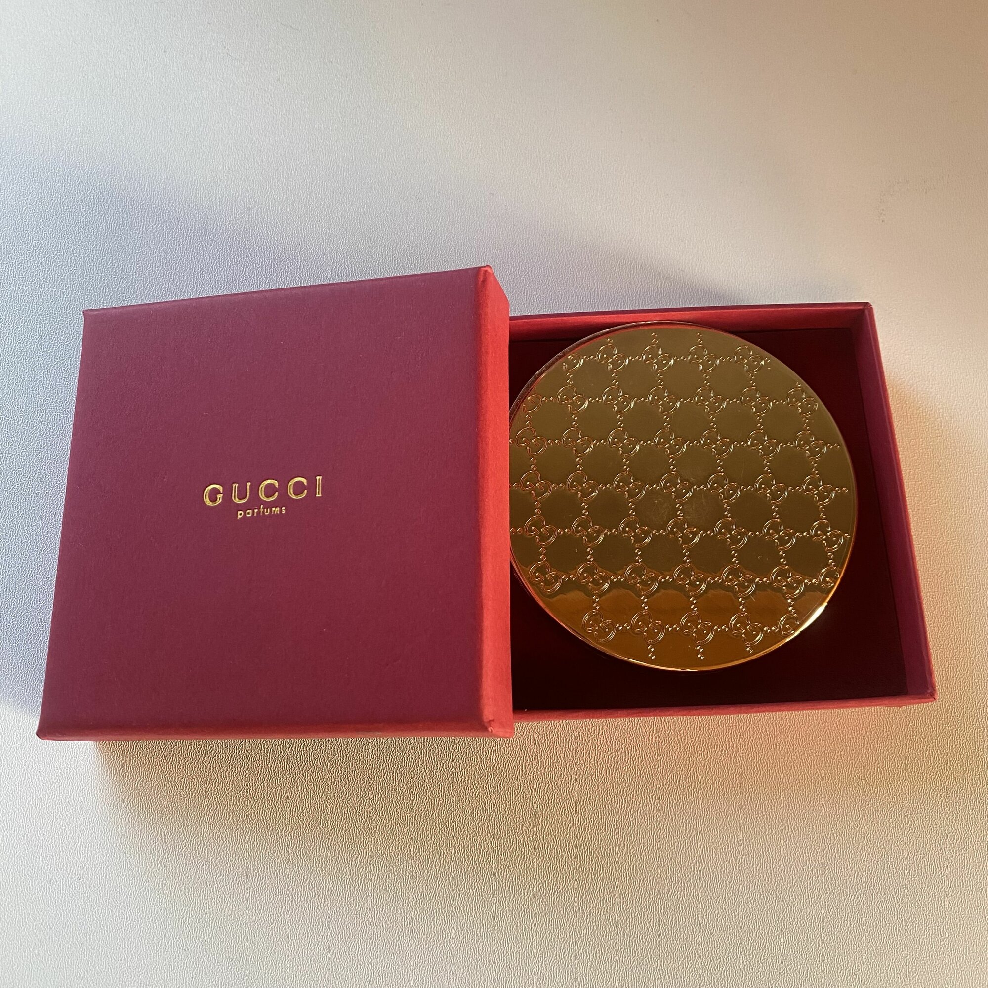 Зеркало карманное