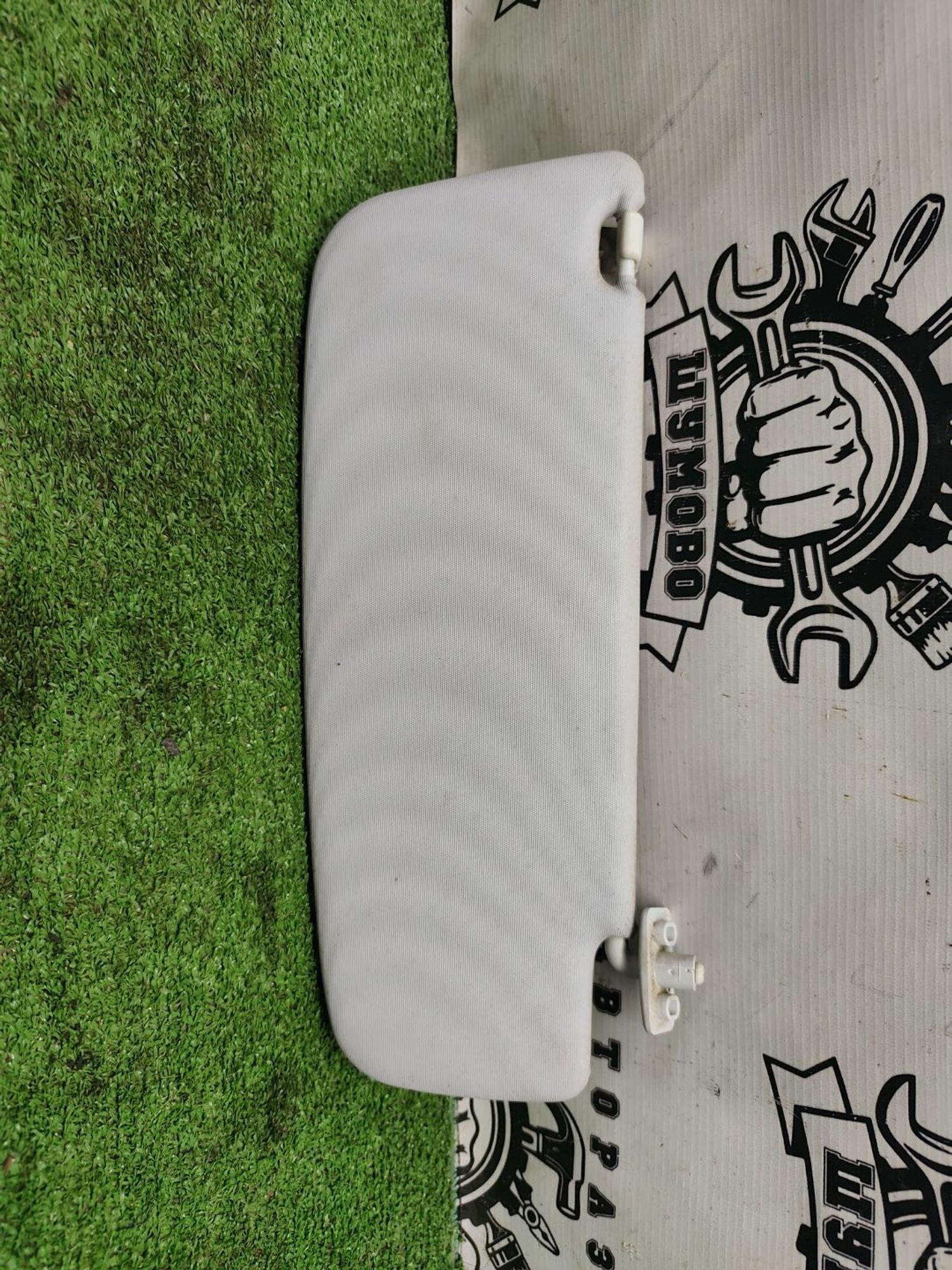 Козырек солнцезащитный правый ВАЗ (LADA) Granta. с пробегом