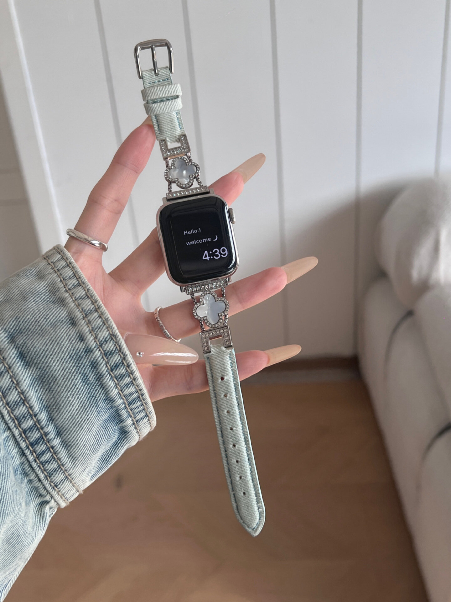 Ремешок для Apple Watch iWatch9, джинсовая кожа, с четырехлистным клевером