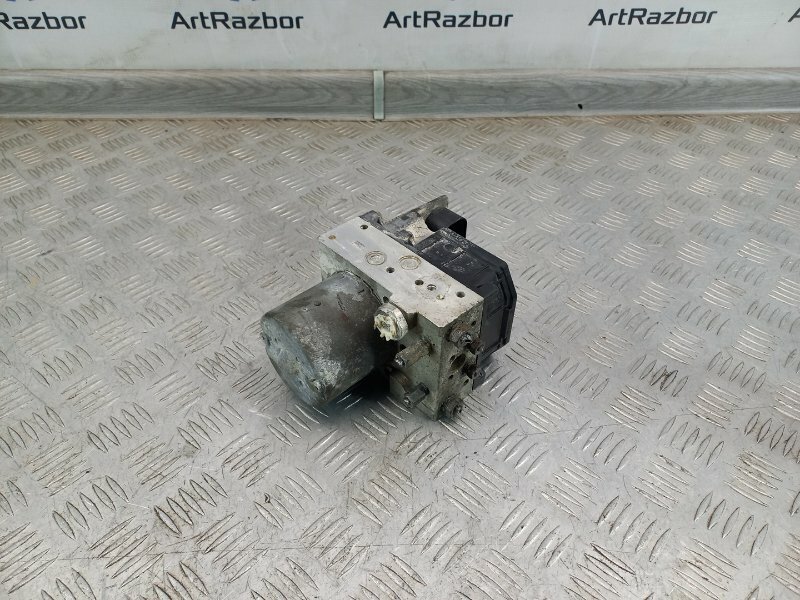 Б/У Блок ABS (насос) Toyota Corolla 9 E120.E120 / Тойота Королла 120 E120.E120 1.6 3ZZ 110Л.С хетчбек 2006