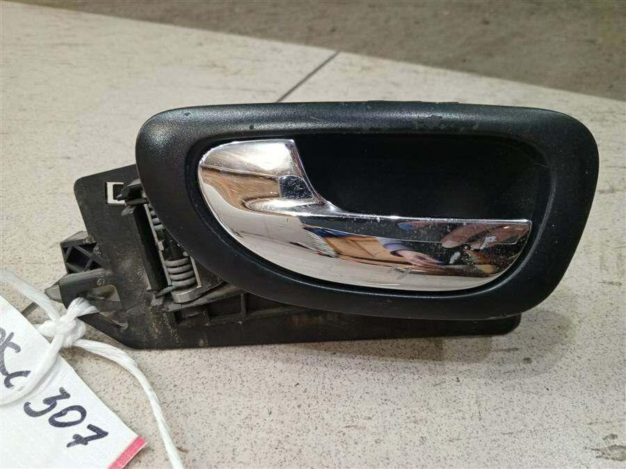 Ручка двери внутренняя левая от Peugeot 307 2001-2008