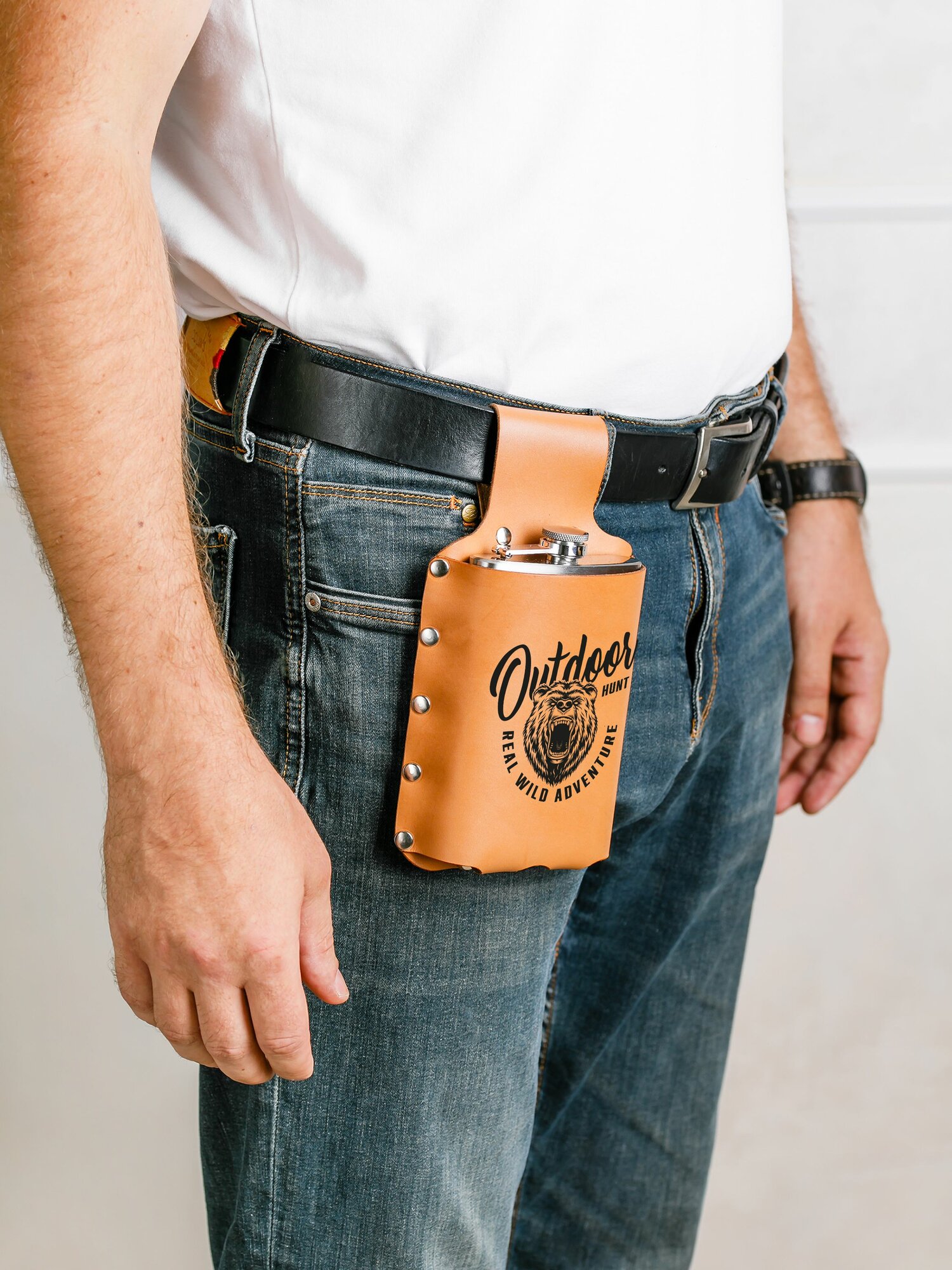 Фляжка 0,3л в чехле из натуральной кожи "Дикая охота"