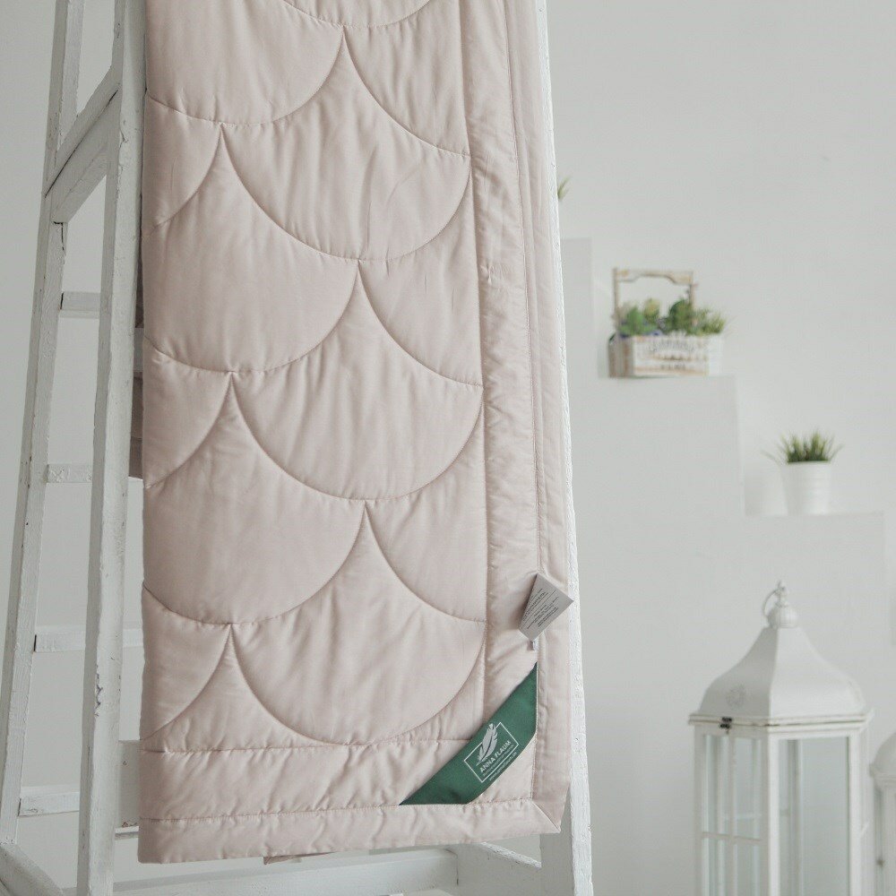 FLAUM FARBE 150х200 Одеяло стеганое легкое, цвет: бежевый