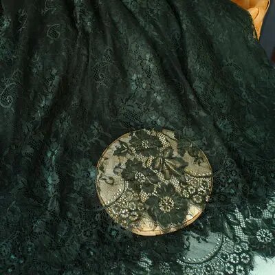 Французское кружево Шантильи, полиэстер, 150х300 см Dark green
