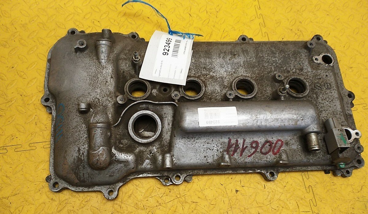 Крышка двигателя Corolla E15 Toyota 1120137022