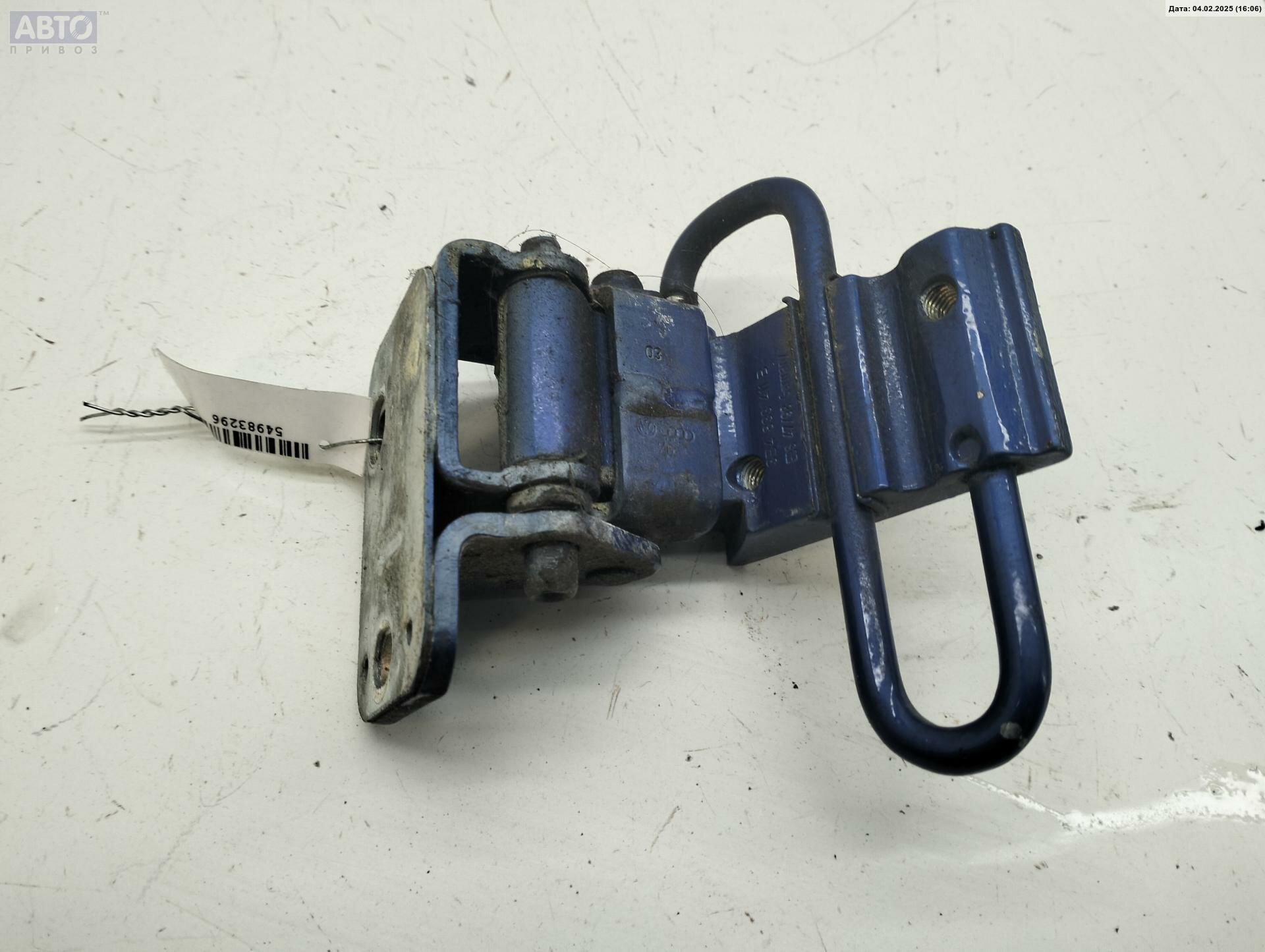 Петля двери задней левой Volkswagen Passat B5