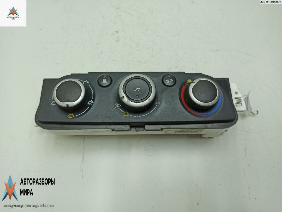 Блок управления печки / климат-контроля Renault Megane 3 2009 T1001786G