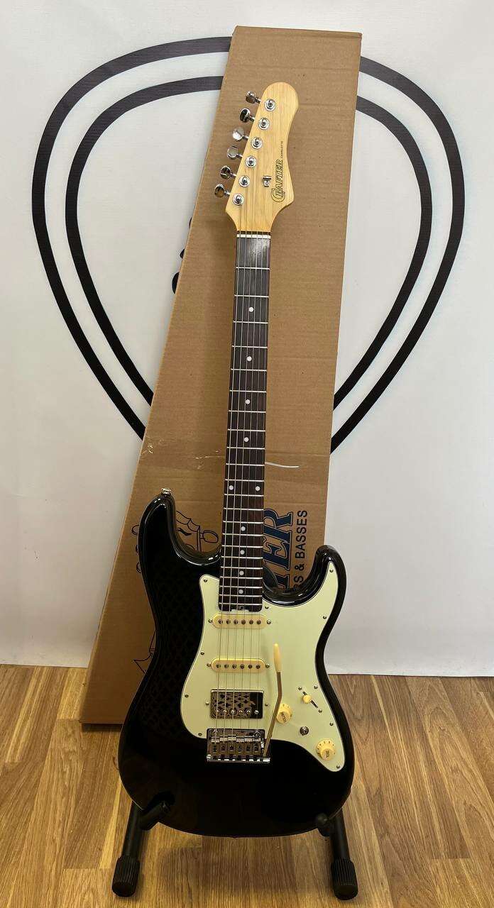 CRAFTER Charlotte (Silhouette) VVS MP Cosmic Black