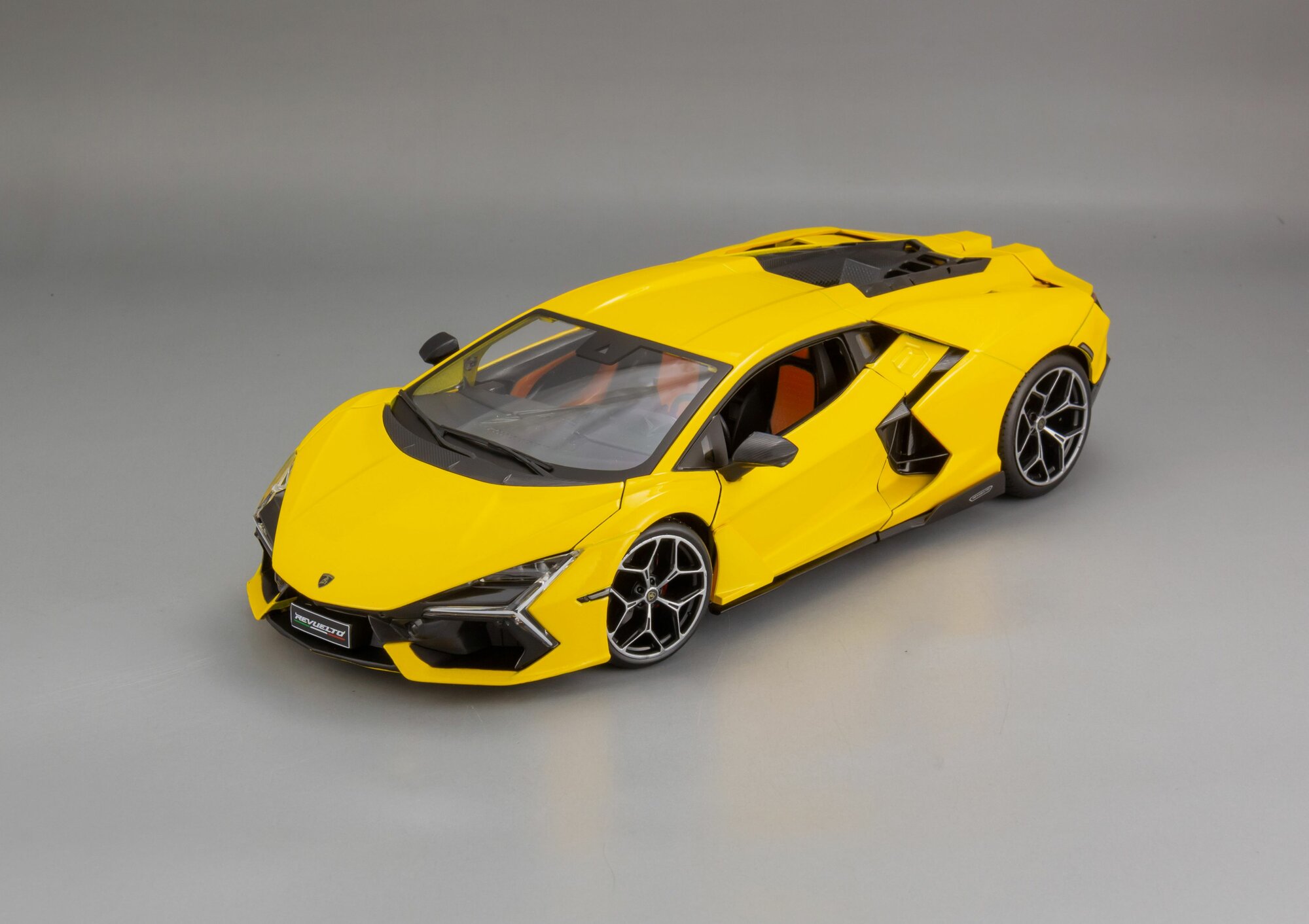 Коллекционная масштабная модель 1:18 Lamborghini Revuelto - 2023 от Maisto