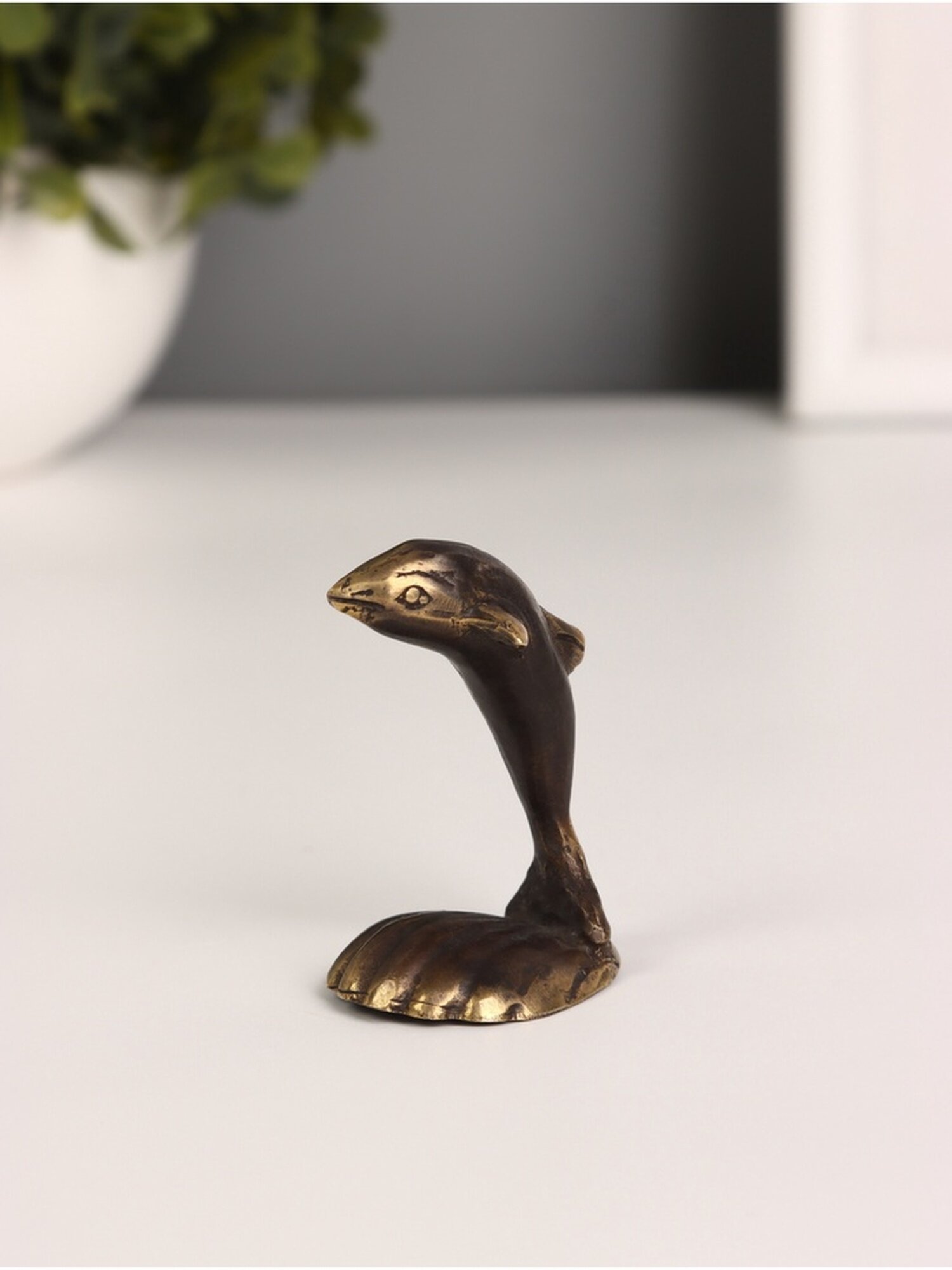 Сувенир Сима-ленд «Дельфин», бронзовый, размер 4×3×6 см, 10176555