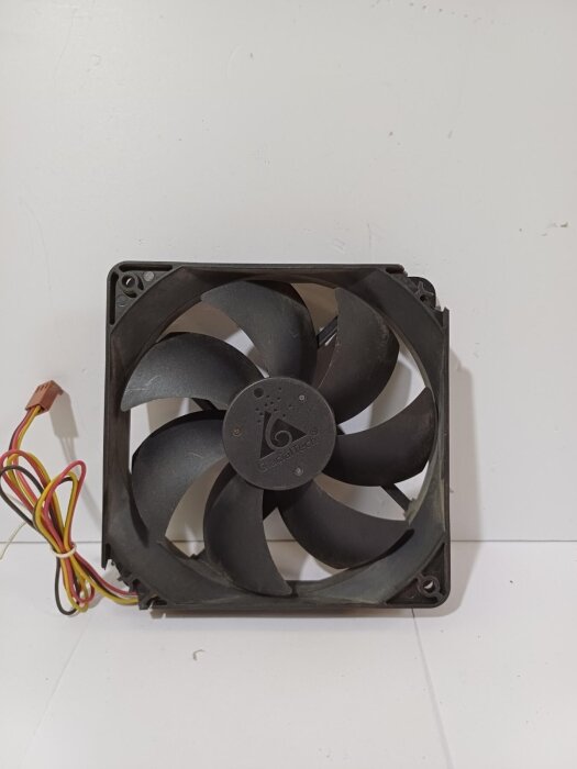 Вентилятор для корпуса GlacialTech GT12025-SDLA1 18.5дБ 950об/мин, 3-pin