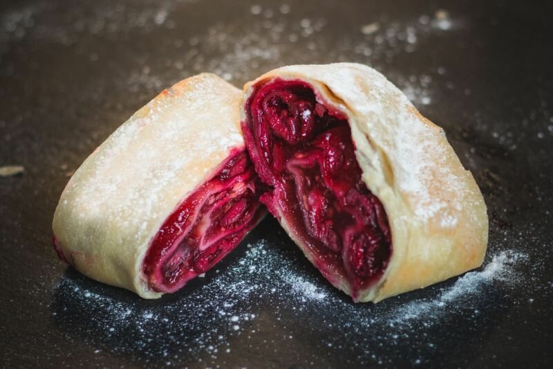 Штрудель вишневый 8 порций вес 1200 гр