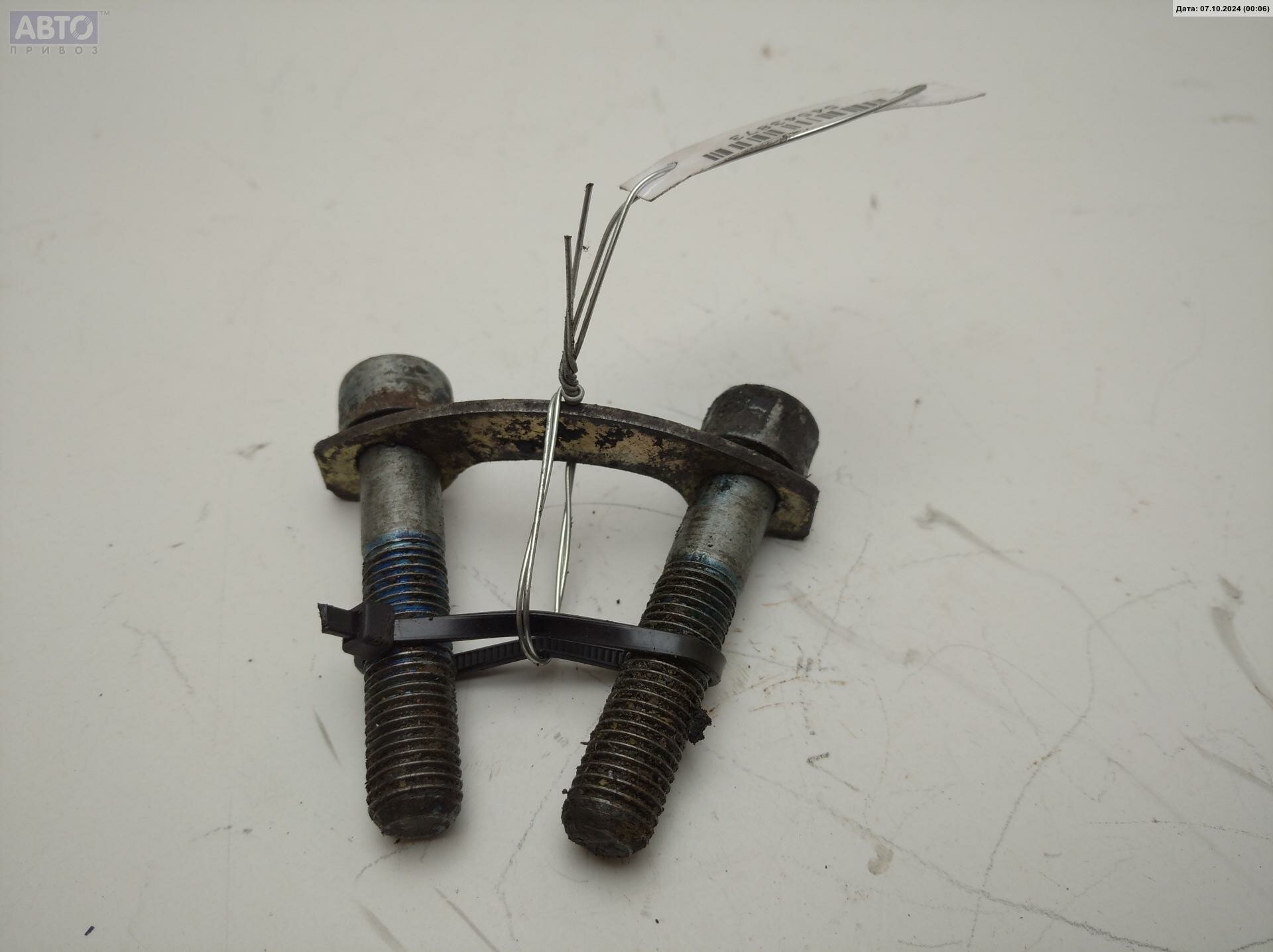 Болт крепления Mercedes Vito-1 W638 (1996-2003)