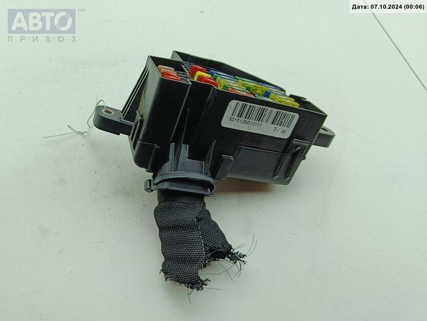 Блок предохранителей Volkswagen Golf-6