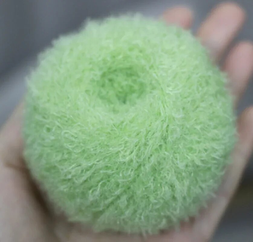 Пряжа шерстяная зеленая Light green 40г